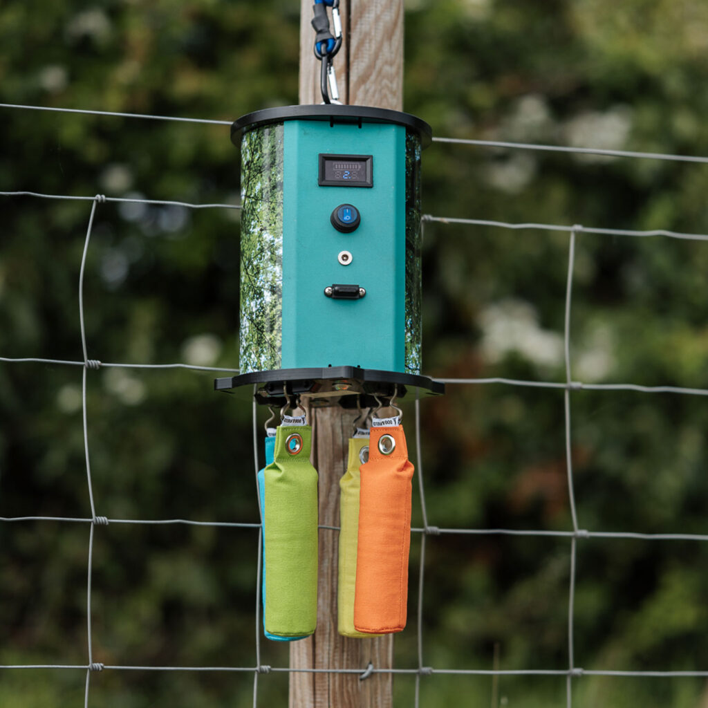 Remote Retrieval Systems® by Dog & Field - Dummy Dropper - Dog and Field